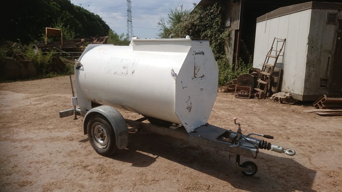 Mainway 1000 Litre Fuel Bowser - BRUCE ATFIELD