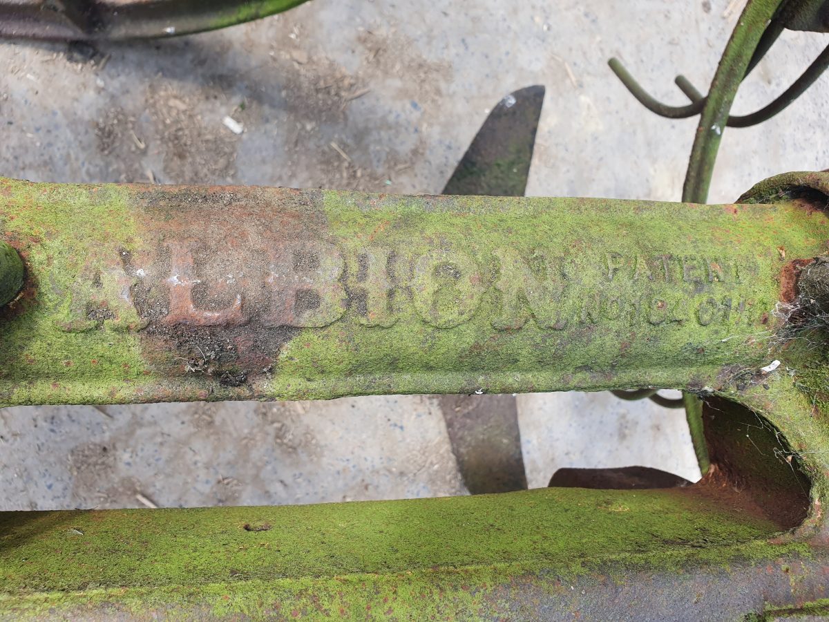 Albion Potato Lifter - BRUCE ATFIELD