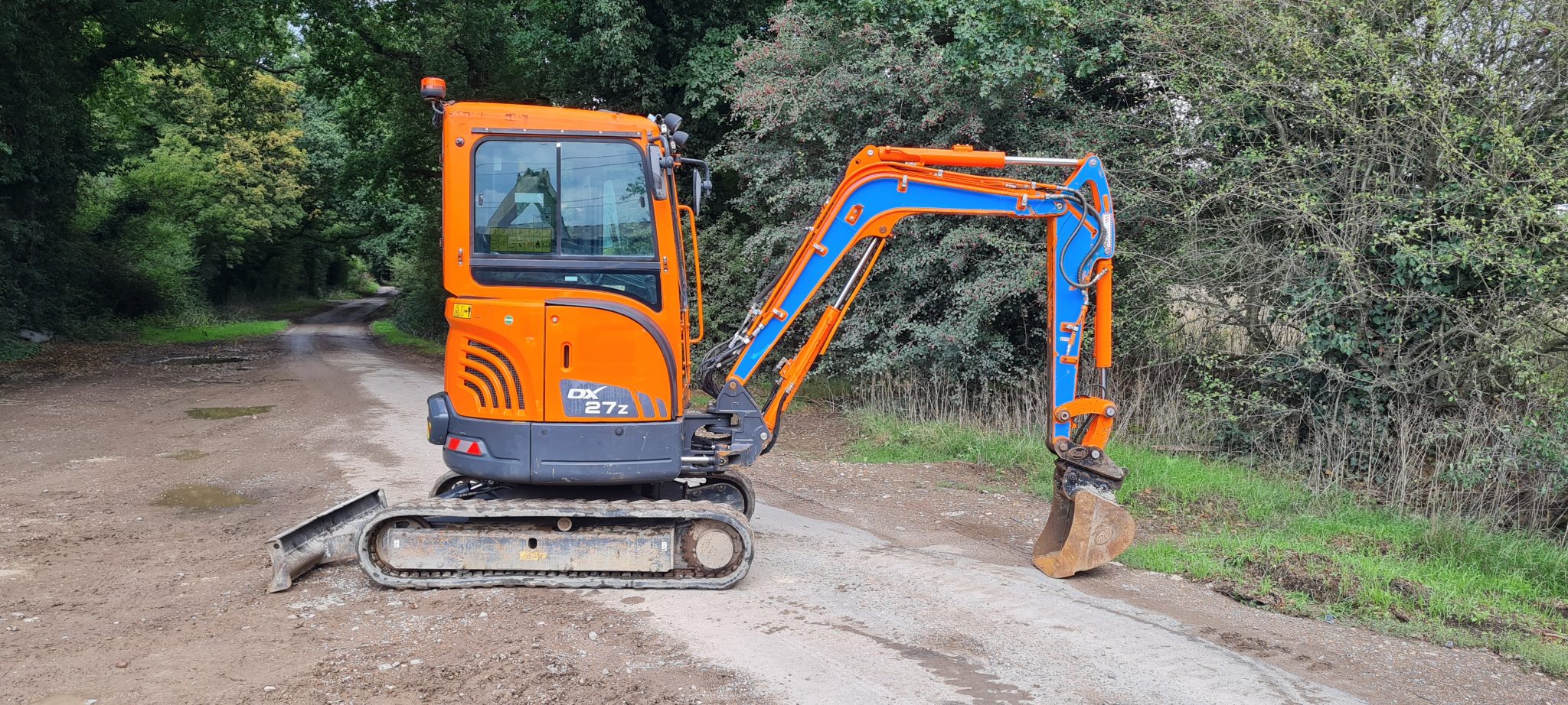 Doosan DX27 Mini Digger - BRUCE ATFIELD