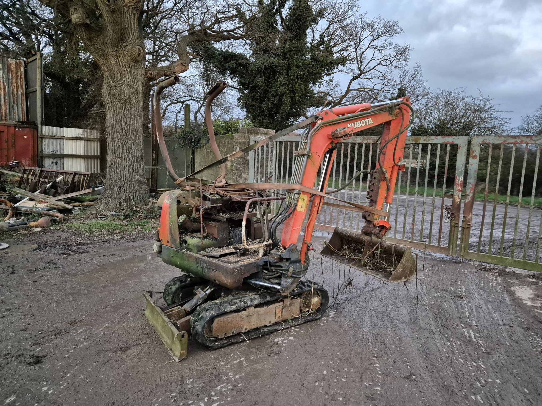 Kubota 1.5 Ton Mini Digger BREAKING - BRUCE ATFIELD
